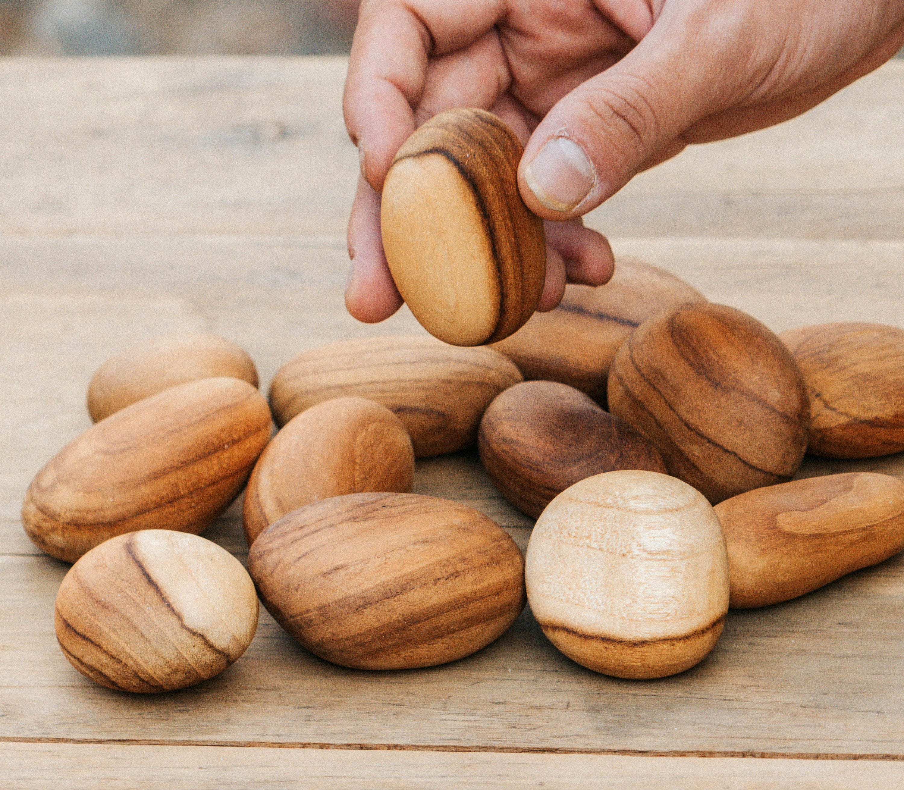 Wooden Pebble Stacking Toys, Natural Balancing Stones for Play and ...