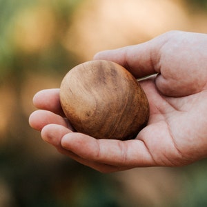 Wooden Pebble Stacking Toys, Natural Balancing Stones for Play and ...