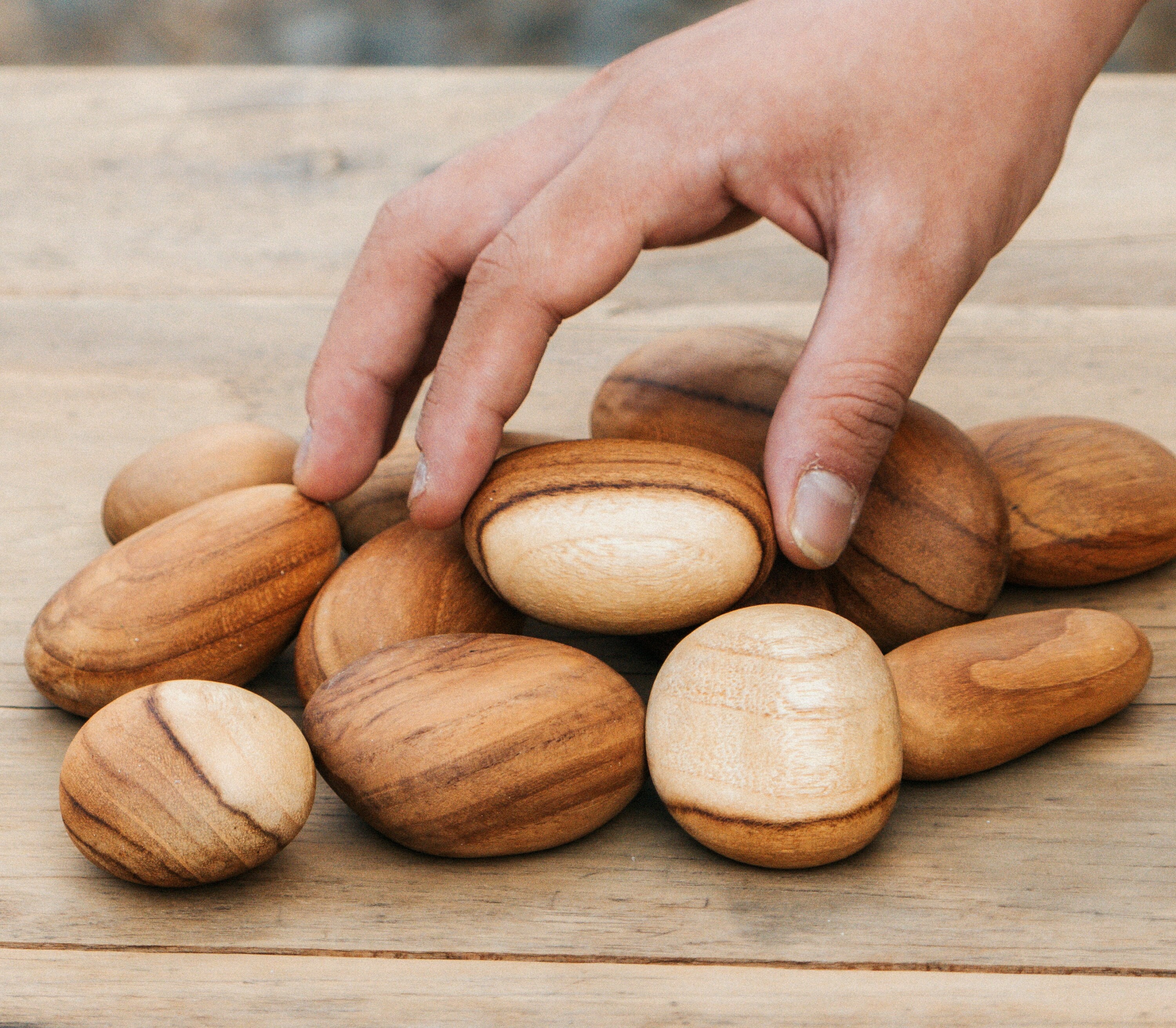 Wooden Pebble Stacking Toys, Natural Balancing Stones for Play and ...