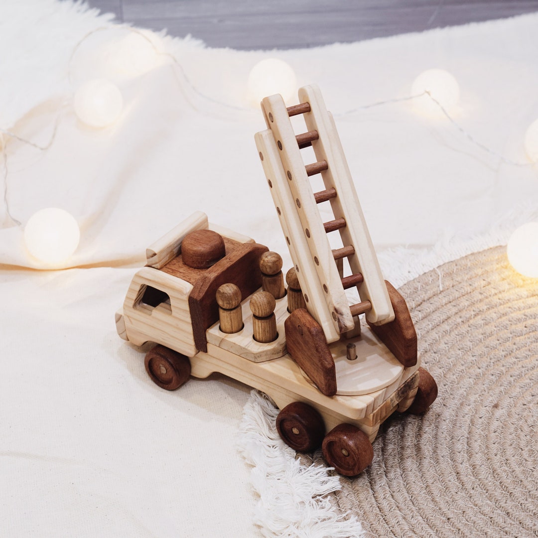 Wooden Fire Truck Toy – Firemen Playset, Nursery Decor - Etsy