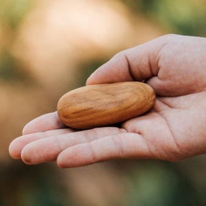 Wooden Pebble Stacking Toys, Natural Balancing Stones for Play and ...