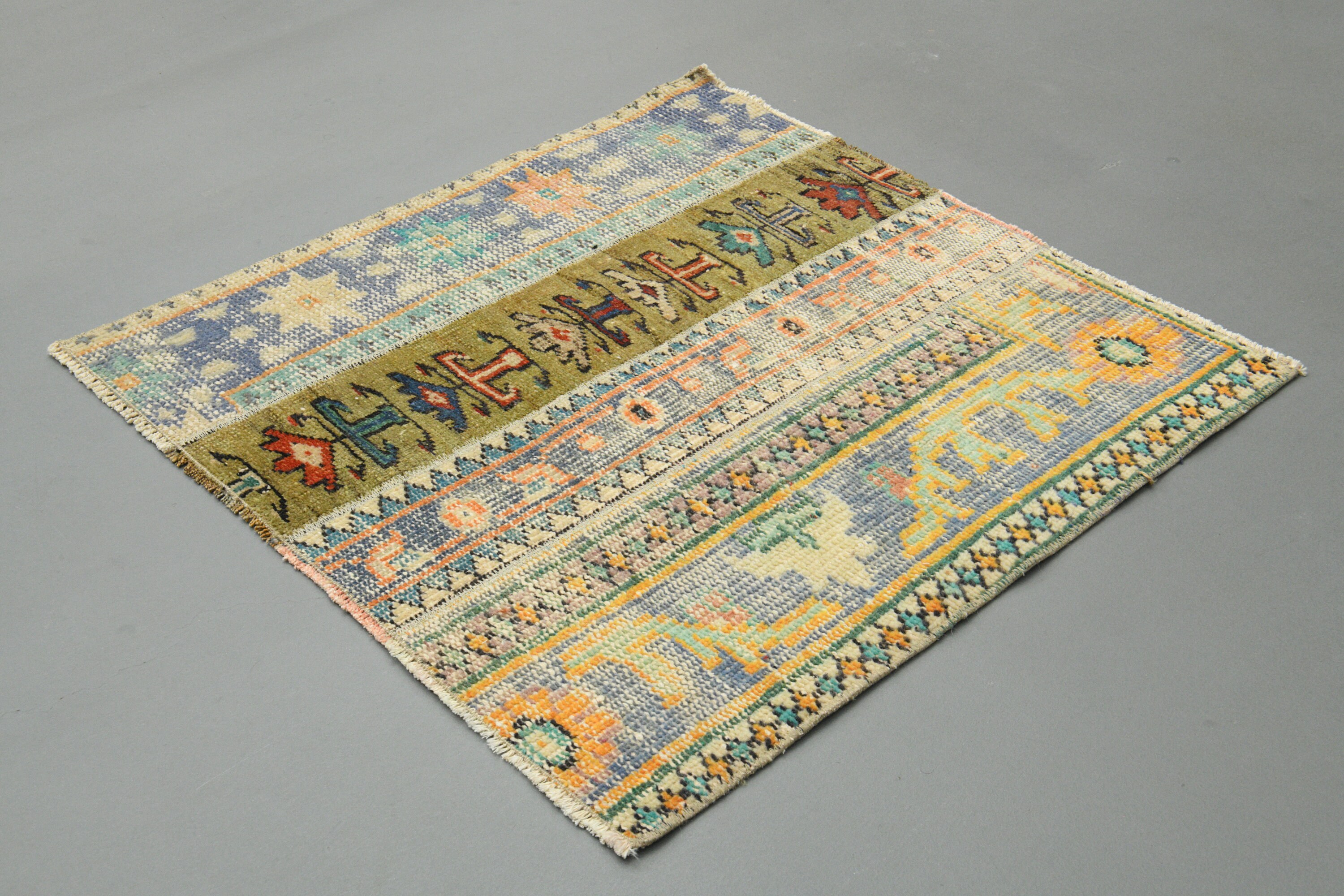 2x2 Ft Vintage Welcome Mat, Door Mat, Bath Mat, Handmade Wool Small Rug ...