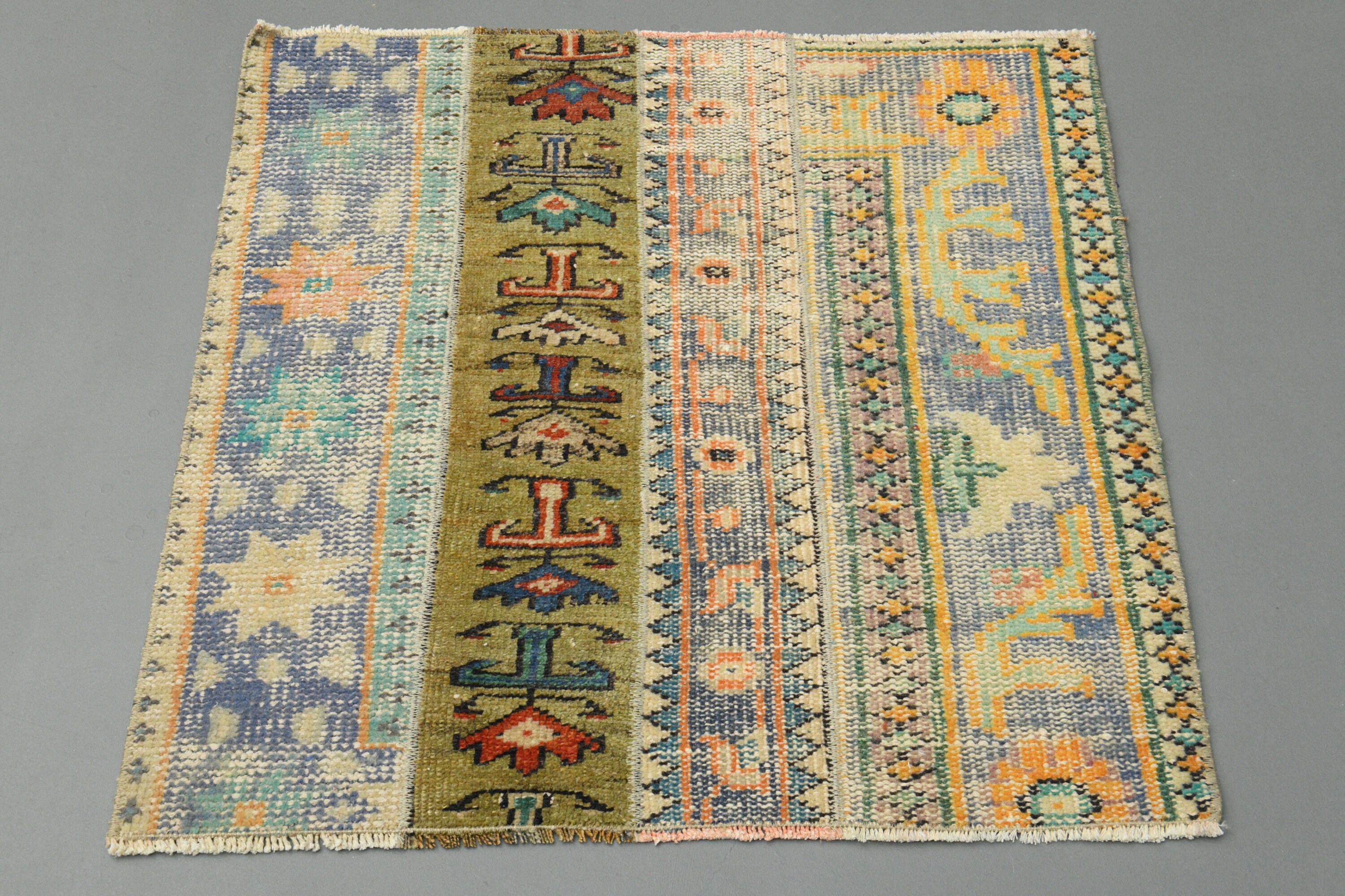 2x2 Ft Vintage Welcome Mat, Door Mat, Bath Mat, Handmade Wool Small Rug ...