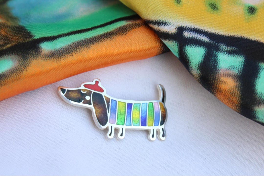Georgian Cloisonne Enamel Pin Taxa Dog Brooch Tbilisi Souvenir Fine ...