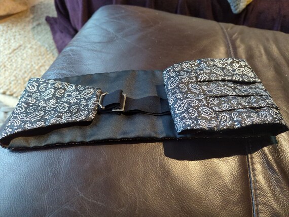 Stunning Vintage Paisley Camber Band - Gem