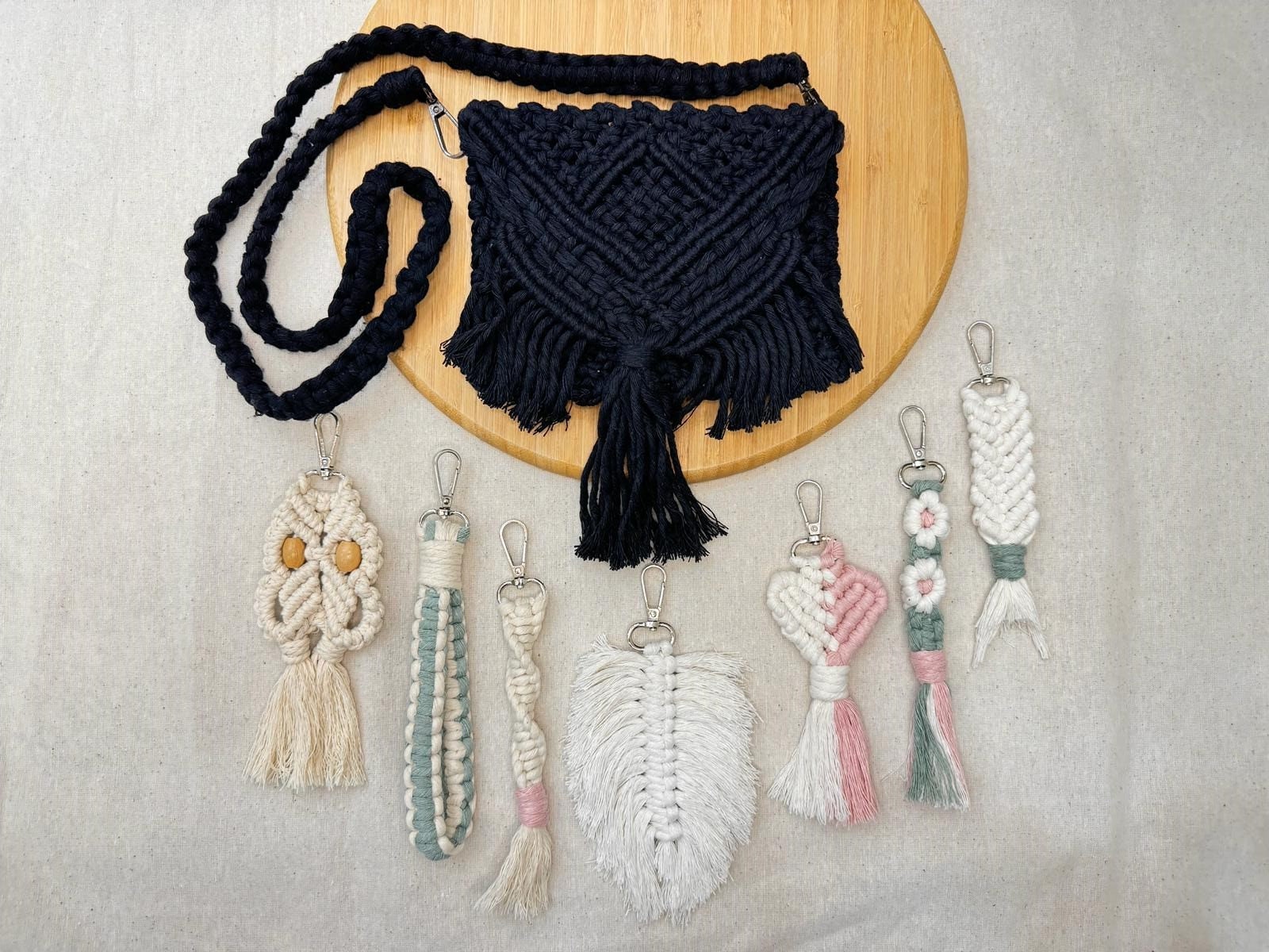 DIY Macrame Pattern Bundle: Shoulder Bag & 7 Keychain Designs - Step-by ...
