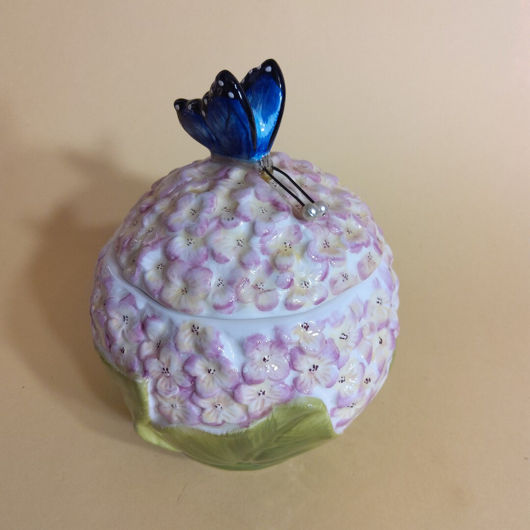 Hydrangea Ceramic Bowl With Butterfly Lid - Etsy