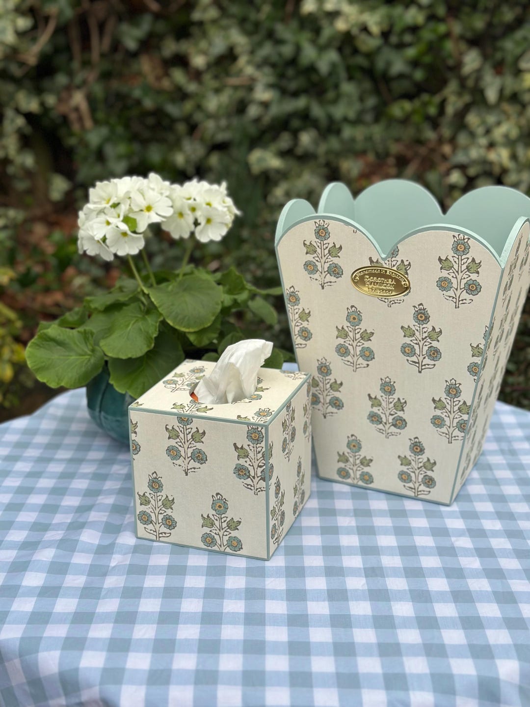 GP & J Baker Poppy Sprig Aqua Scalloped Bin. Handpainted. Shabby Chic ...