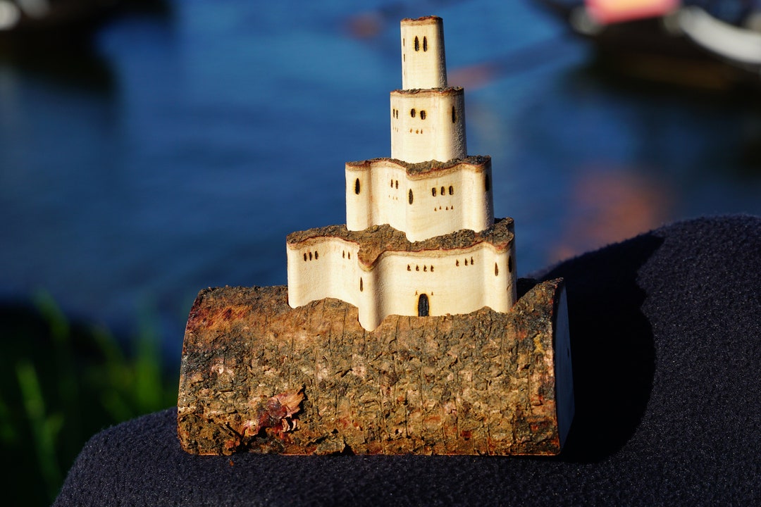 Wooden Pop up Castle Carved From a Monkey Puzzle Tree Log Expending ...