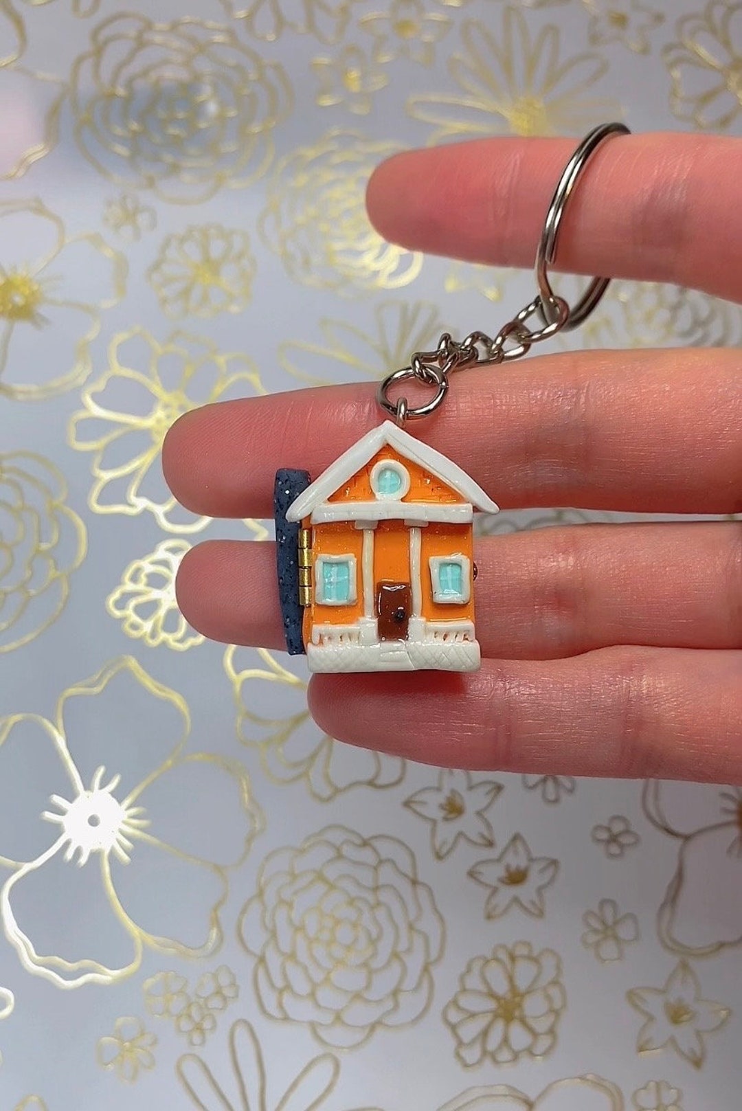 Tiny Dollhouse Keychain That Even Opens Up Miniature Diorama, Cute Gift ...