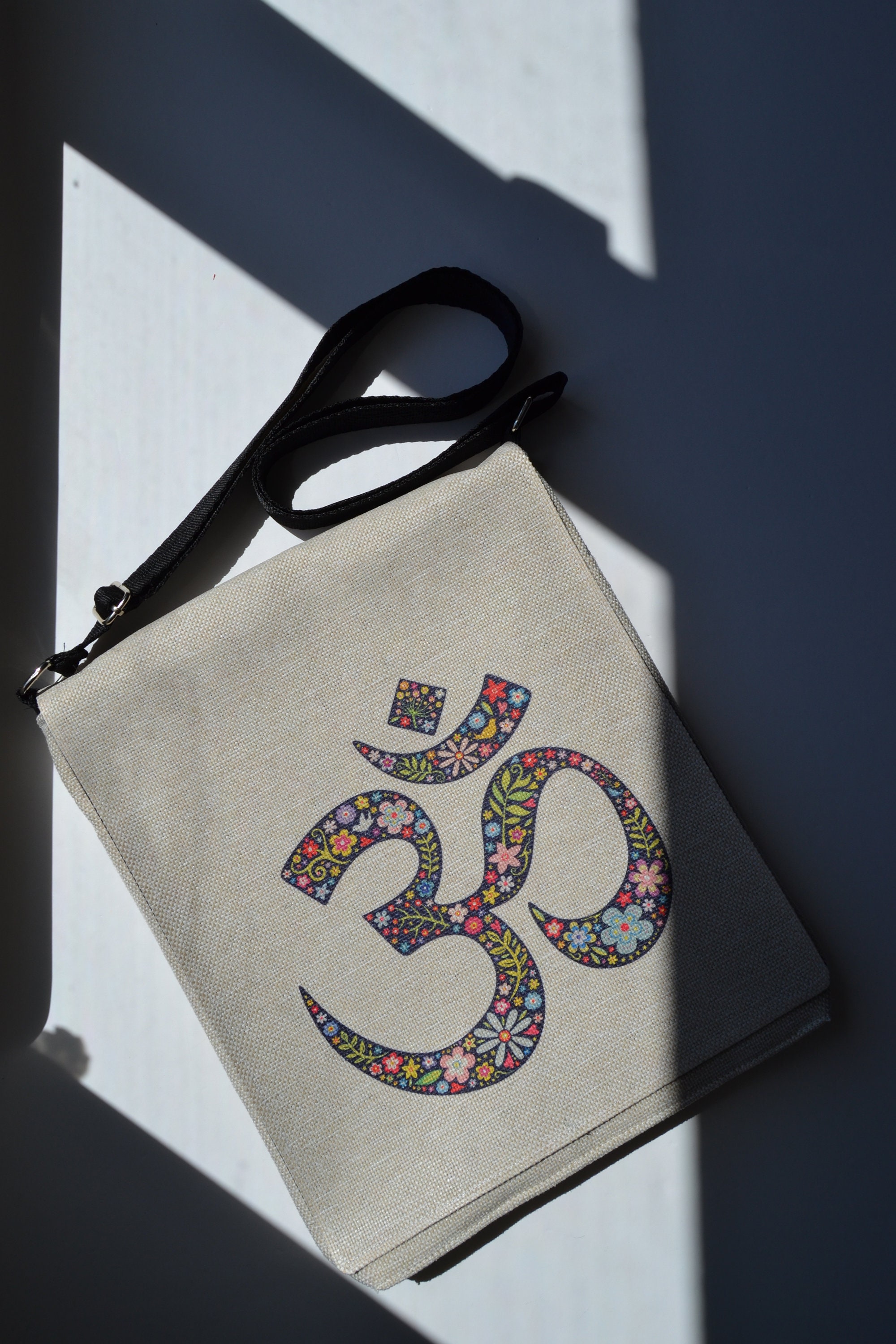 Handmade Linen Yoga Aum Symbol Lady Cat Tiger Red Flower White ...