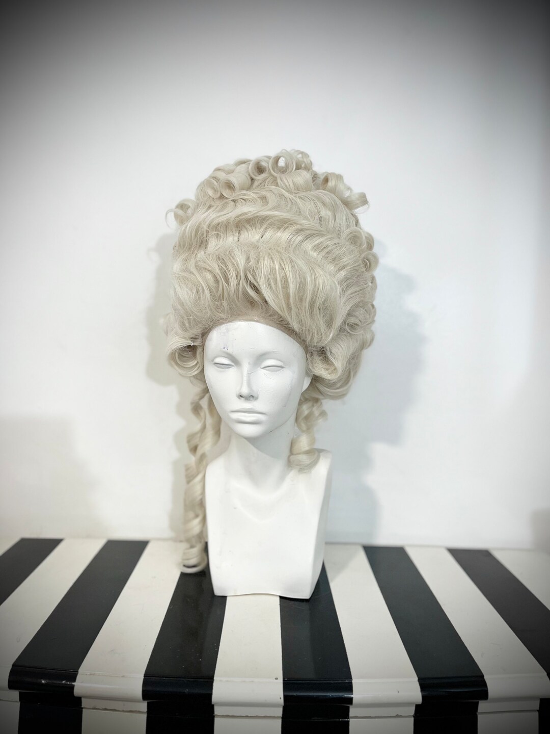 Marie Antoniette Historical Wig , Costume , Georgian , Louis XV King of ...