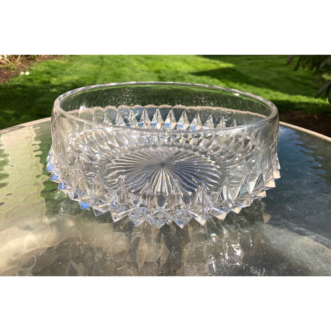 Stunning Cut Crystal Diamond Point Round Decorative Candy Dish/nut ...