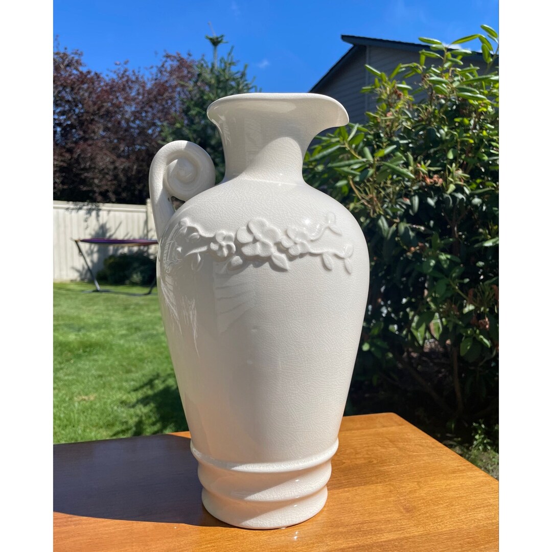 Vintage Hosley Pottery White Ceramic Vase Tall Decorative Accent Piece ...