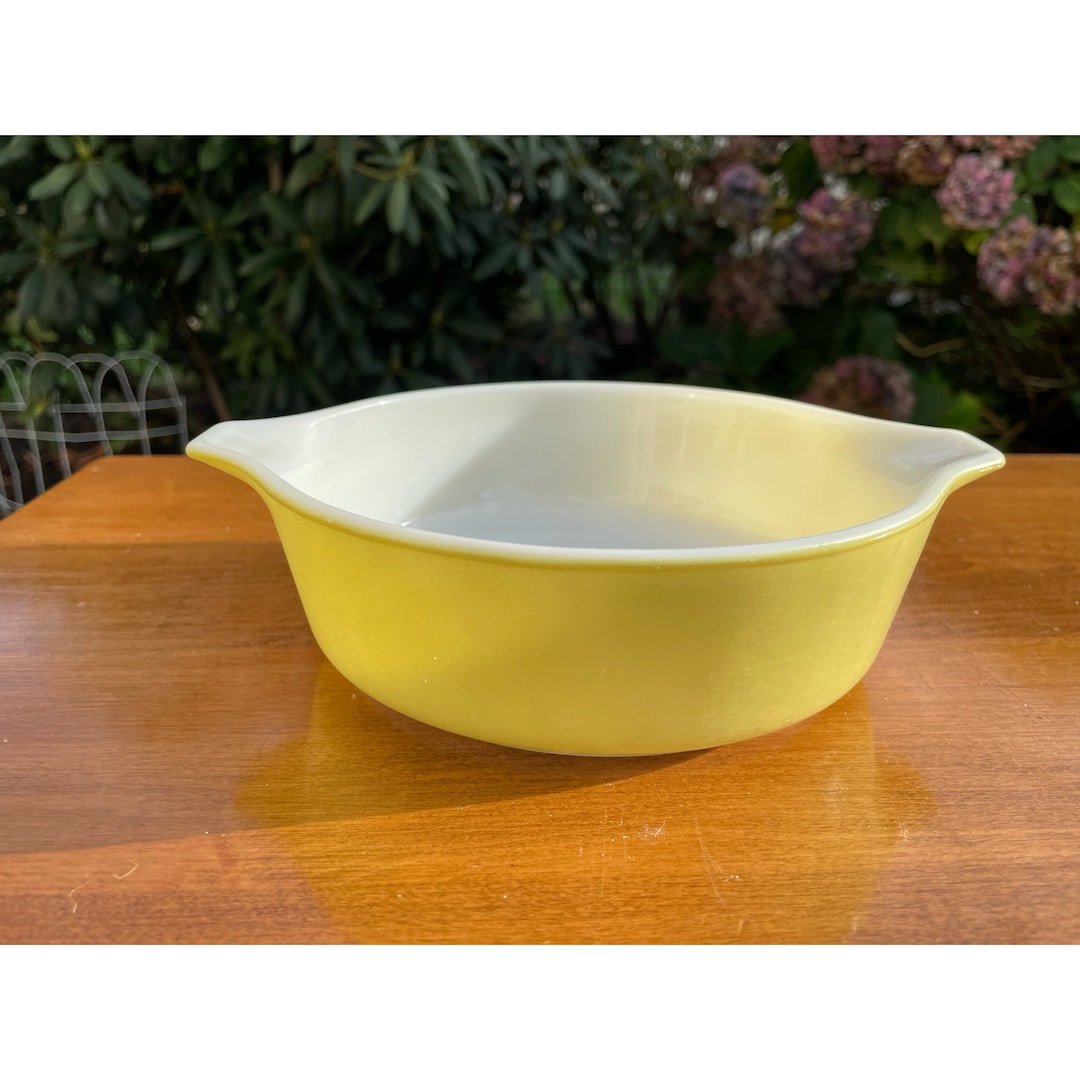 Vintage Yellow 1960's Pyrex 471 Ovenware Small Casserole Pan No Lid Mid ...