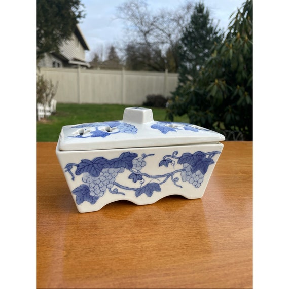 Vintage Japanese Porcelain Blue White Grapevine Pattern - Etsy