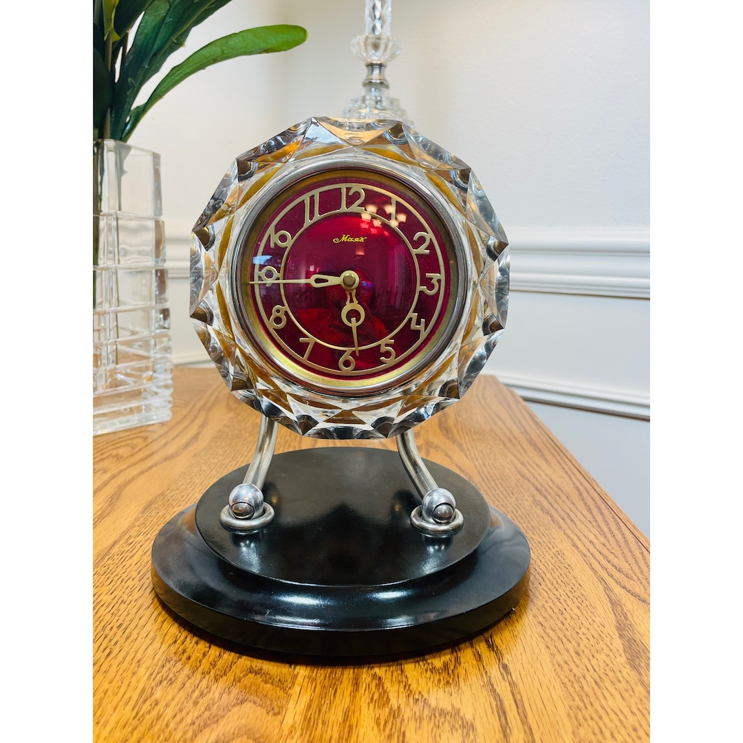 USSR 1950s Art Deco Majak Russian Clock/diamond Cut Crystal Clock W/red ...