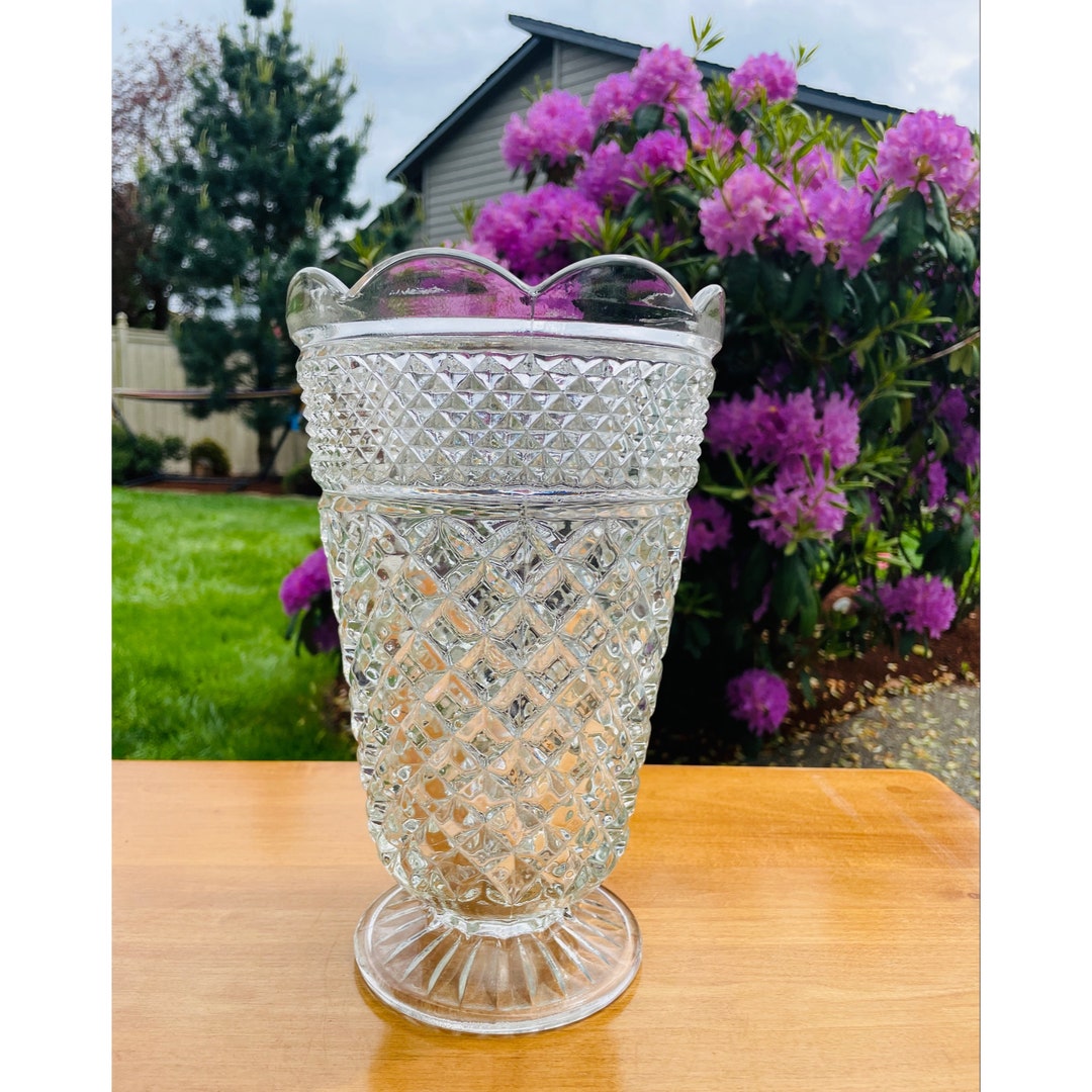 Vintage Wexford Pattern Large Glass Footed Flared Scalloped Rim Floral ...