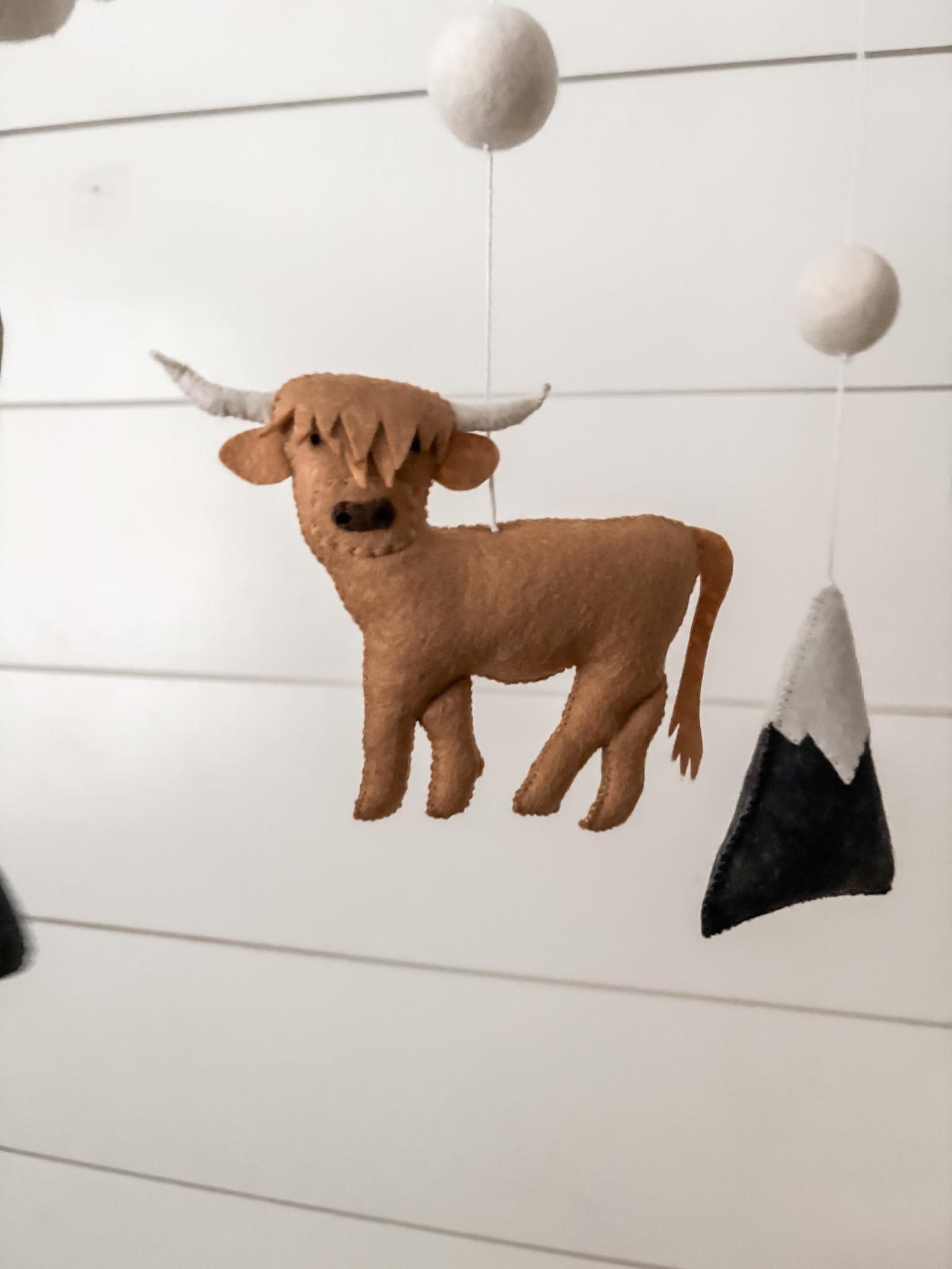 Highland Cow Baby Mobile | Felt Mobile | Gender Neutral Nursery ...