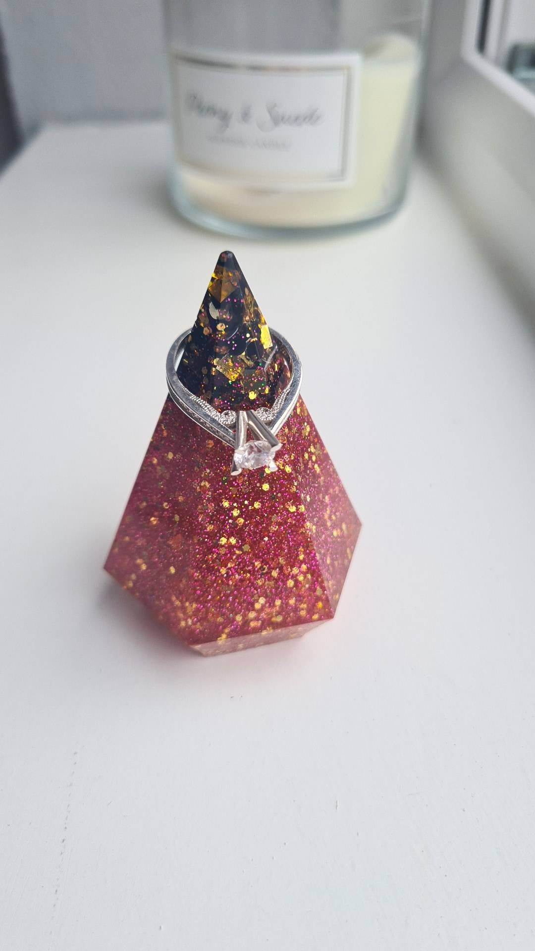 Small Ring Holder Cone Resin Ring Cone Jewelry Holder Ring - Etsy