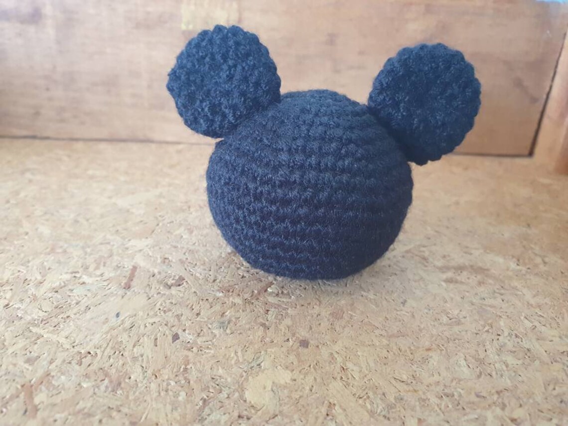 Mickey Mouse Amigurumi Crochet Pattern: Magic in Your Hands! Keychain ...
