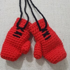 Knockout Crochet Gloves Pattern: Punch up Your Style With Handmade ...