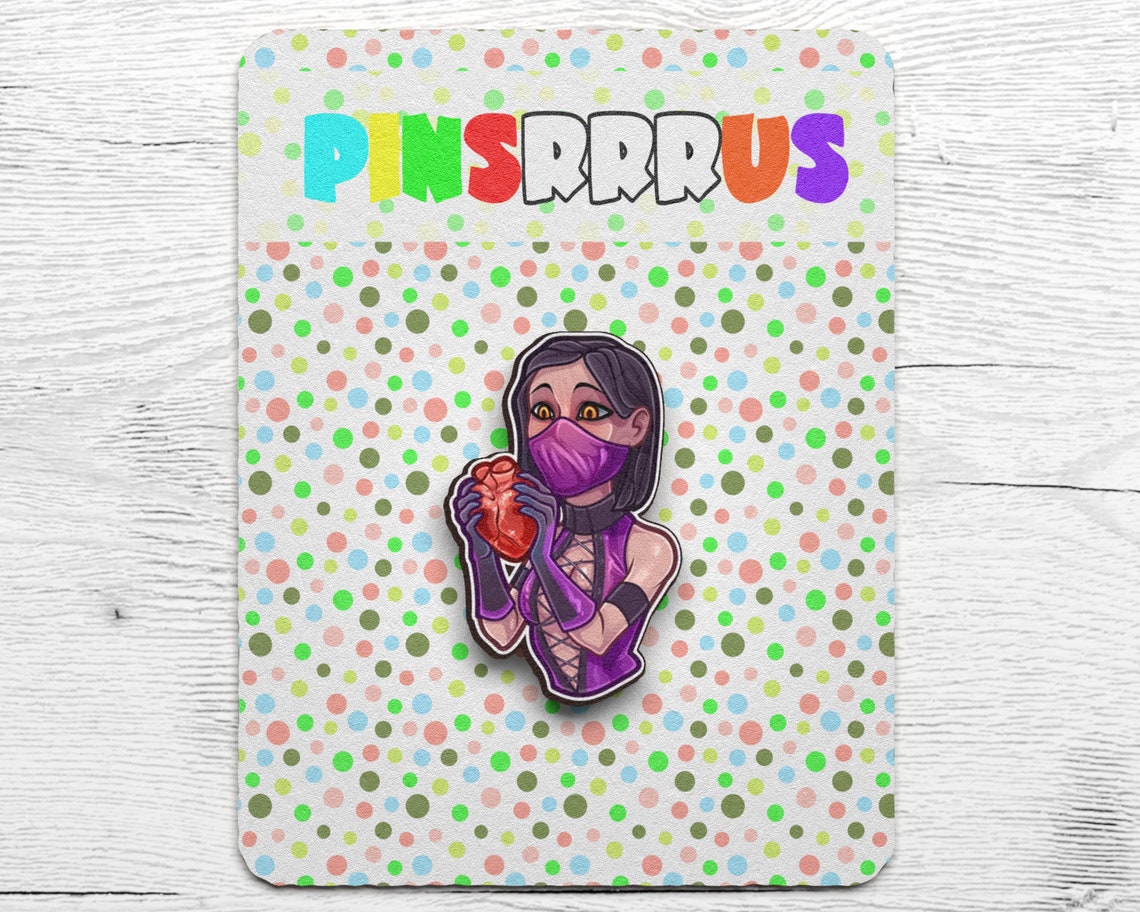 Mileena Mortal Kombat Lapel Pin, Handmade Accessory, Wooden Badge, Geek ...