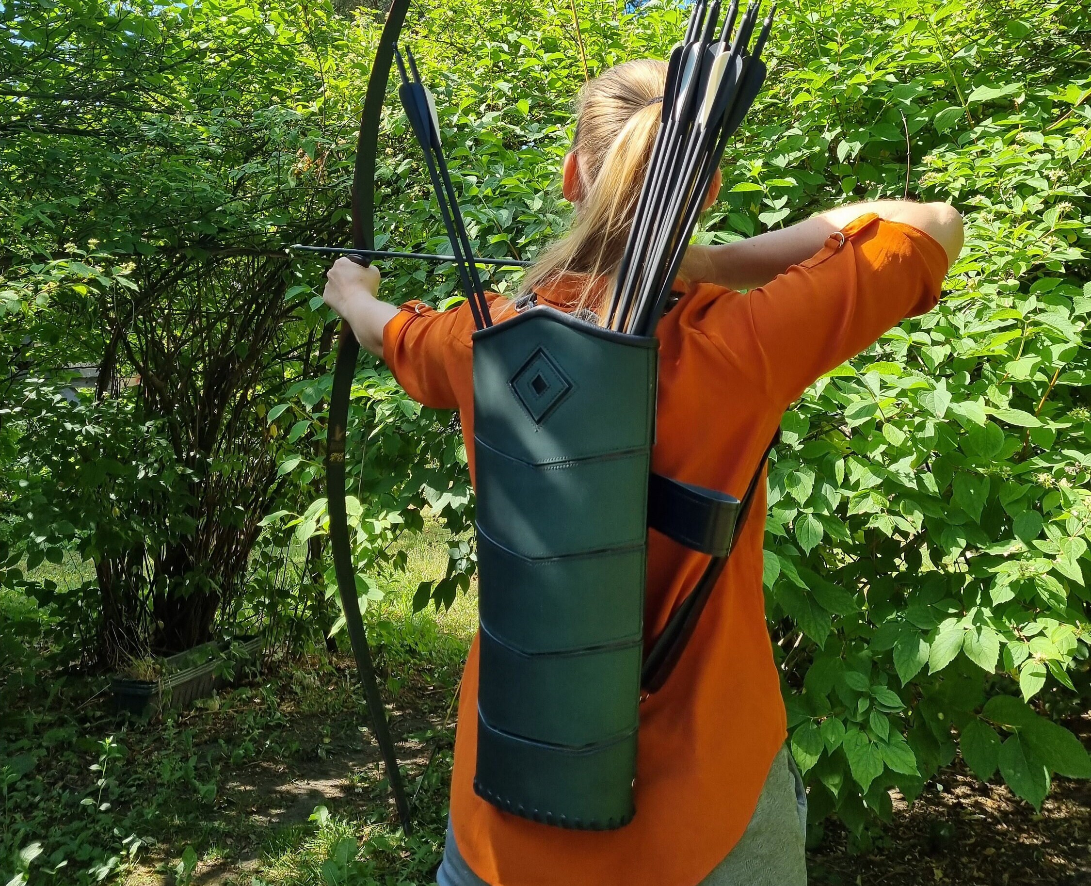 Green Arrow Back Quiver