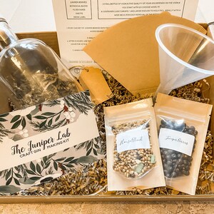 Make Your Own Craft Gin Kit | DIY Gin Making at Home | Botanical Blends ...