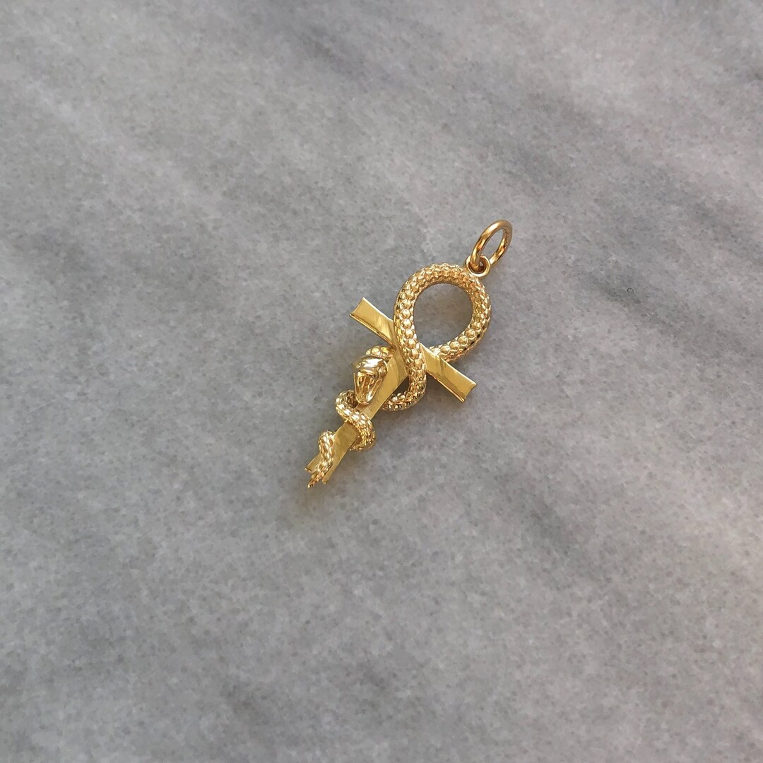IN STOCK 18K Solid Gold Ankh Necklace Solid Gold Ankh - Etsy