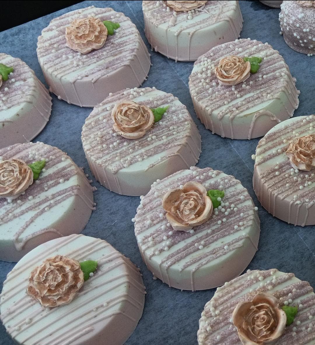 Gluten Free Pink Roses Style Chocolate Covered Oreos 1st Birthday Baby ...