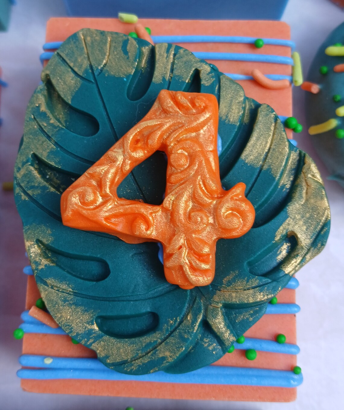 Gluten Free Dinosaur Party Treats: Oreos, Pretzels, Cakepops (60 Pieces ...