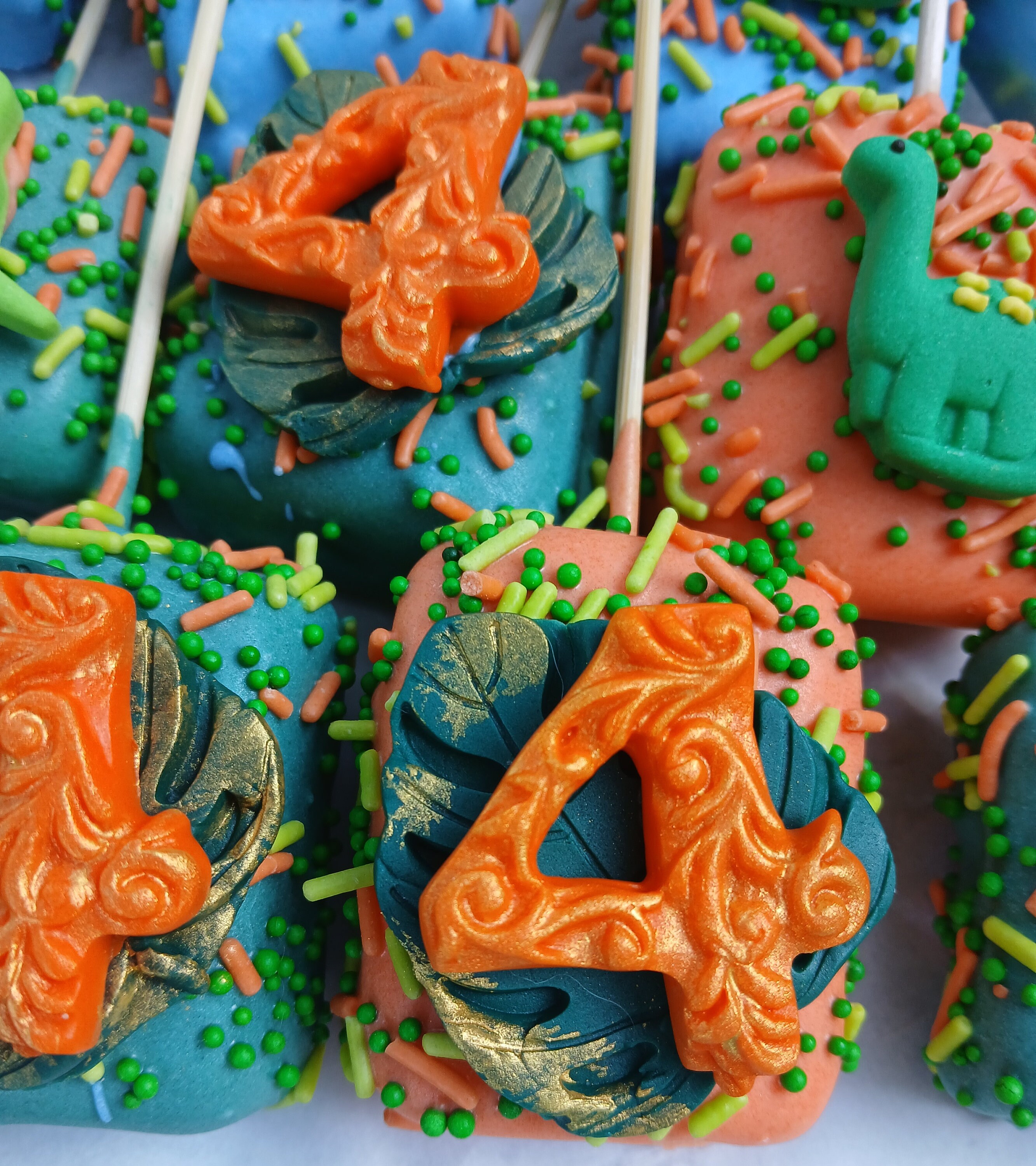 60 PC Gluten Free Dinosaur Birthday Party Treats: Cake Pops, Oreos ...