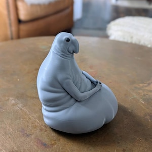 Homunculus Loxodontus Meme Figure - Margriet Breevoot Sculpture - Etsy