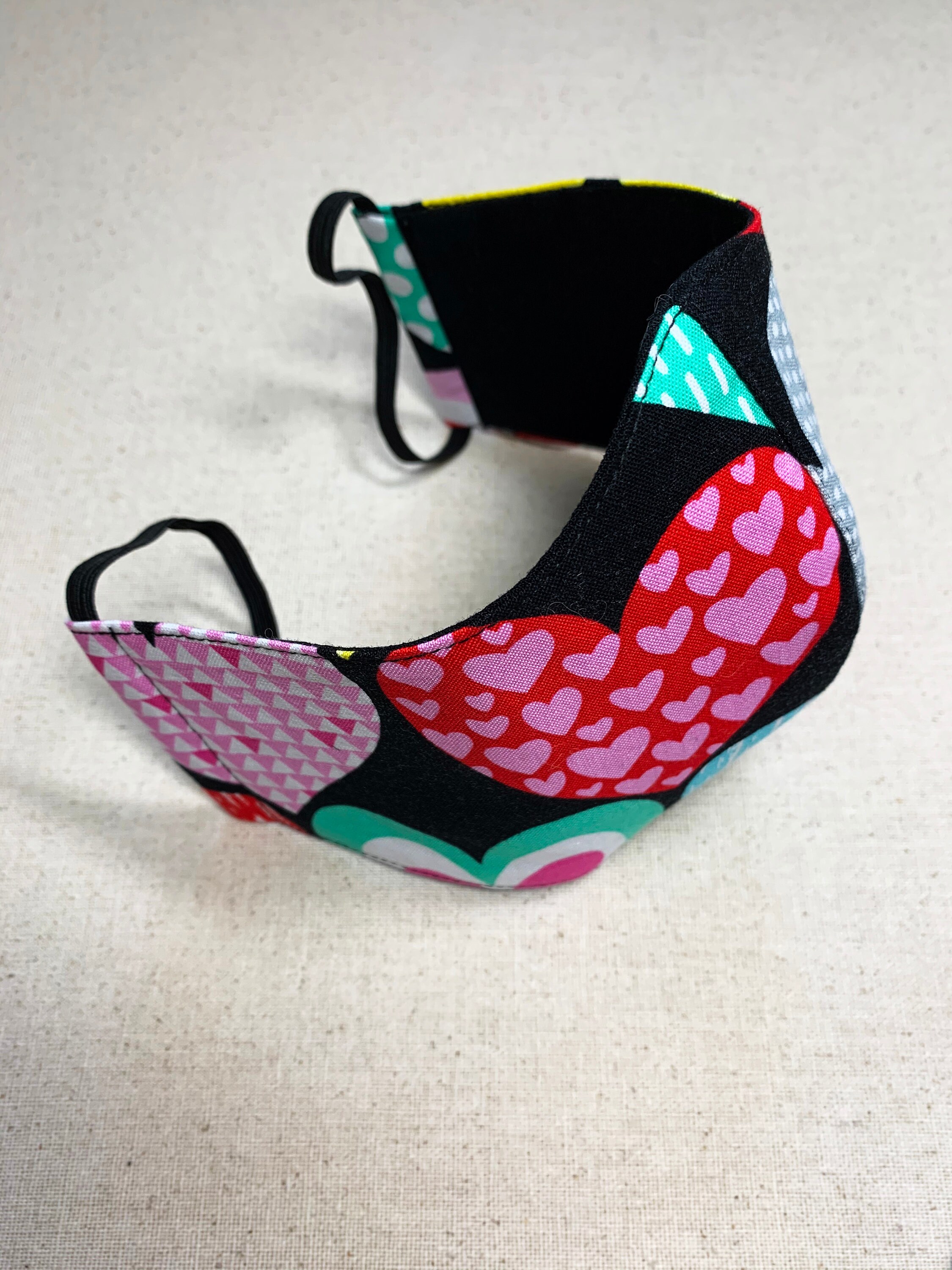 Modern Love Face Mask, Made in USA Face Mask, Black Red Hearts Face ...