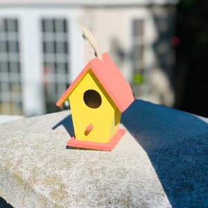 Handmade Wooden Mini Birdhouse, Outdoor Wooden Hanging Birdhouse, Bird ...
