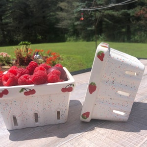 SALE Ceramic Berry Basket, Berry Box, Fruit Basket, Berry Box ...