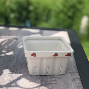 SALE Ceramic Berry Basket Berry Box Fruit Basket Berry Box - Etsy