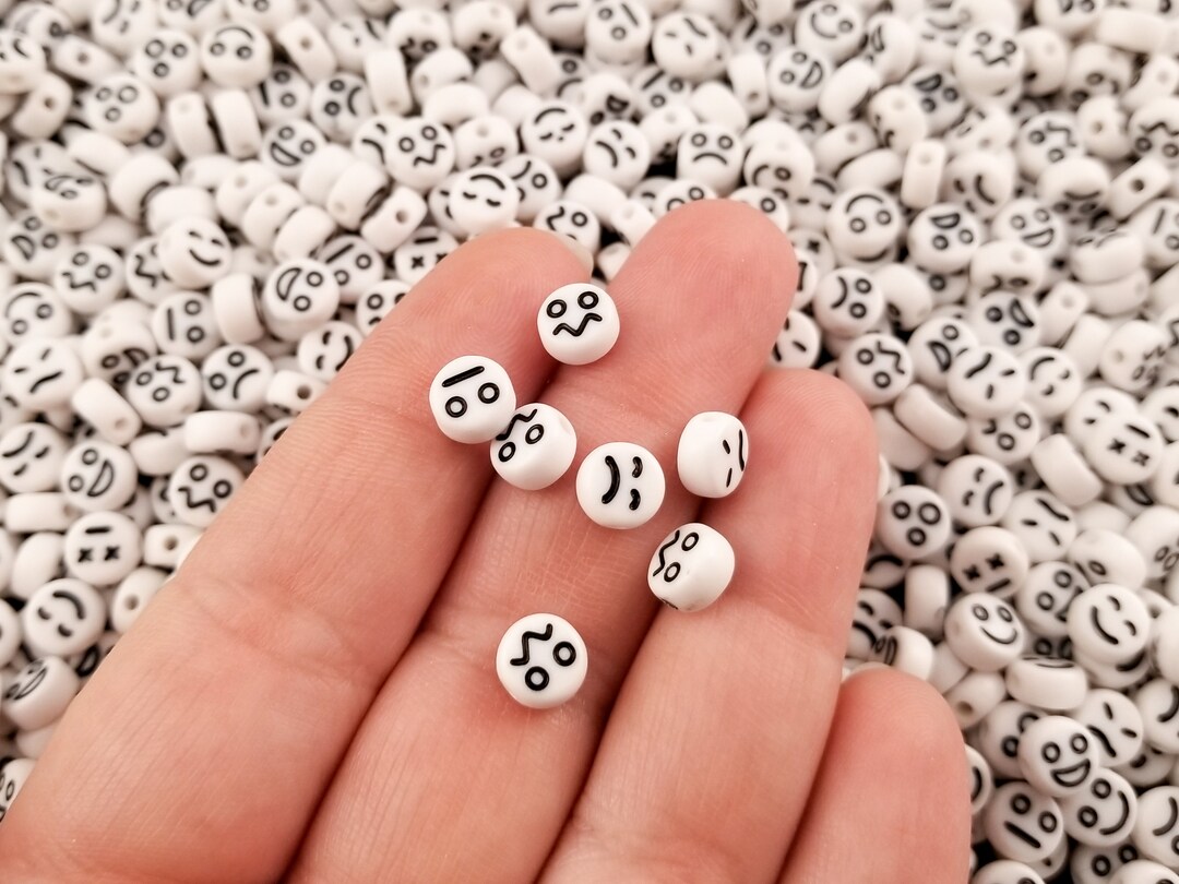 100 7mm White Emoji Beads, Plastic Resin Beads, Mixed Acrylic Emoji ...