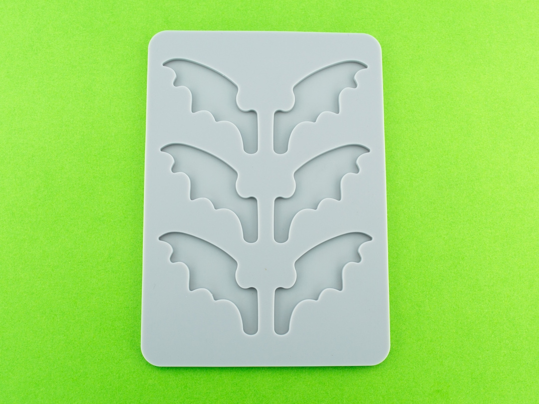 6 Cavity Bat Wing Accessories Fondant Mold, Candy Mold, Chocolate Mold ...