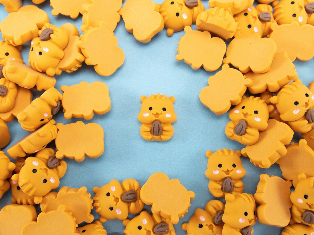 5 Miniature Chipmunk With Seed Cabochons, 13mm Resin Animal Cabochons ...