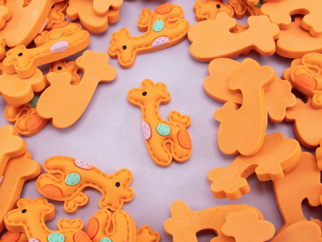 3 Miniature Stuffed Giraffe Cabochons, 25mm Resin Animal Cabochons ...