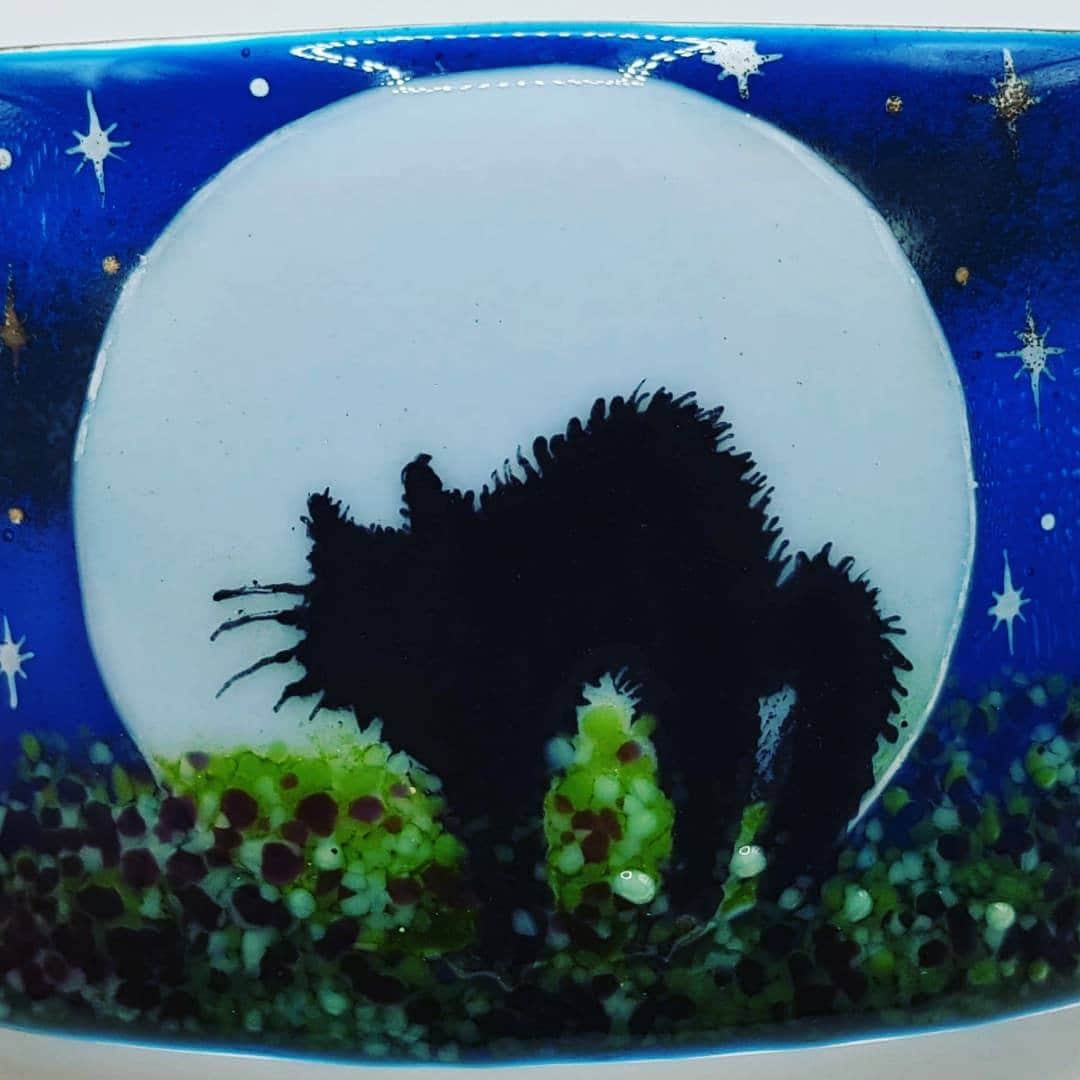 Scaredy Cat, Fused Glass Art Curve. Glass Art. Moon. Black Cat ...