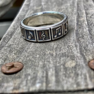 Music Symbol Ring Sterling Silver - Gifts for Music Lovers - Engagement ...