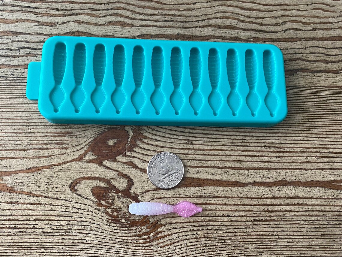 Soft Plastic Bait Mold, 1.8 Inch Spade Grub, Crappie, Panfish ...