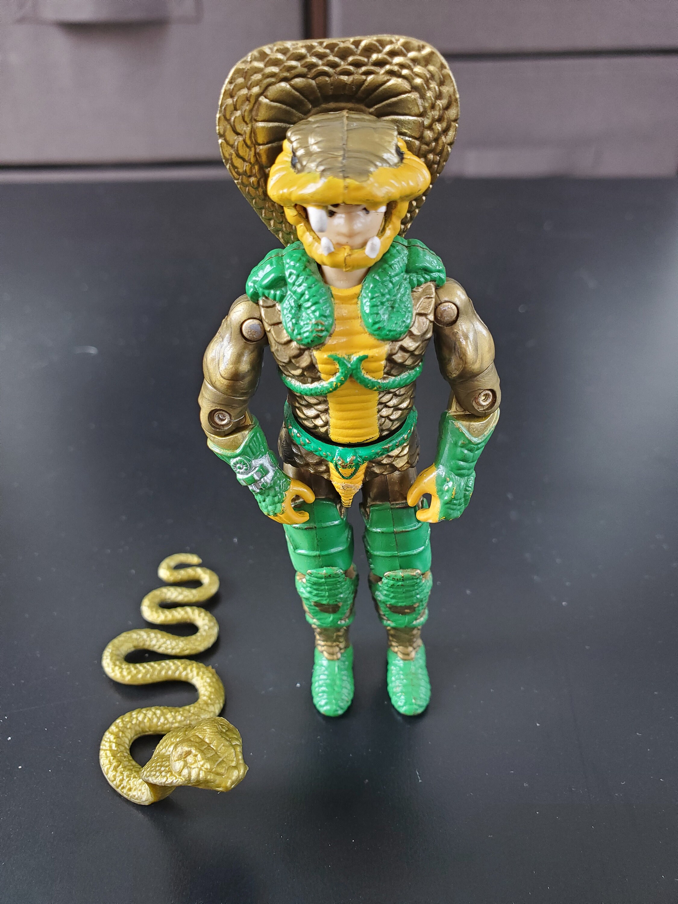 Vintage Gijoe Cobra Emperor Serpentor 1986 Lot W/ Weapons USED Hasbro ...