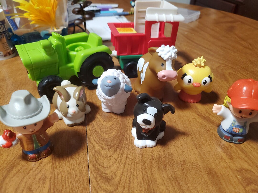 Fisher-price's Little People Farmer's Green & Red Tractor W/ 7 Figures ...