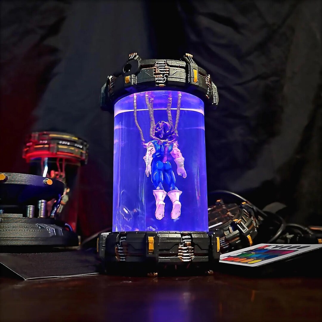 Saiyan Hero Supe Healing Chamber Incubator Resin Lamp, LED Anime Night ...