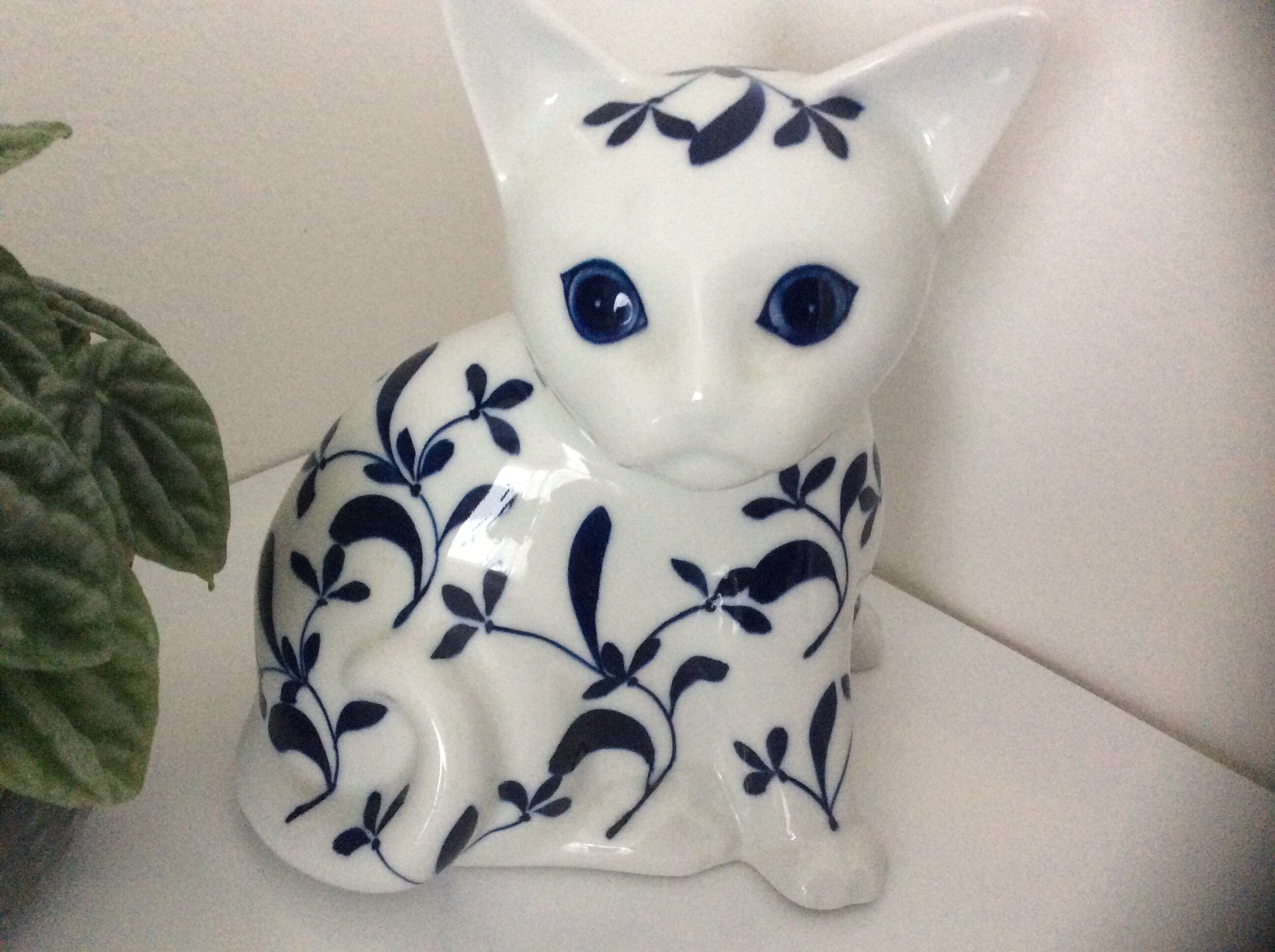 Genin Trudeau White Cat With Blue Eyes Decorated Cobalt Blue | Etsy