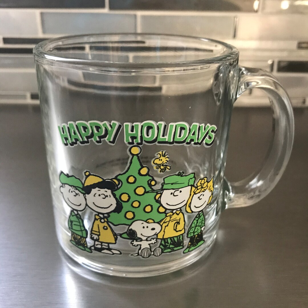Charlie Brown Snoopy Linus Sally Lucy and Woodstock the Peanuts Happy ...